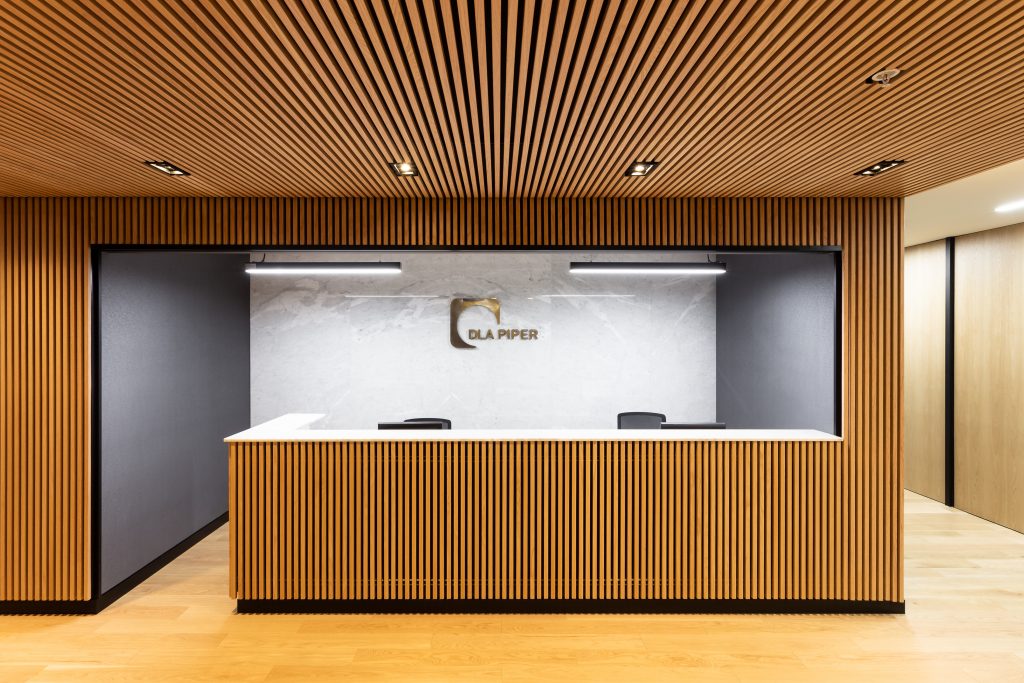 Cielo raso Woodlines • Hunter Douglas Architectural